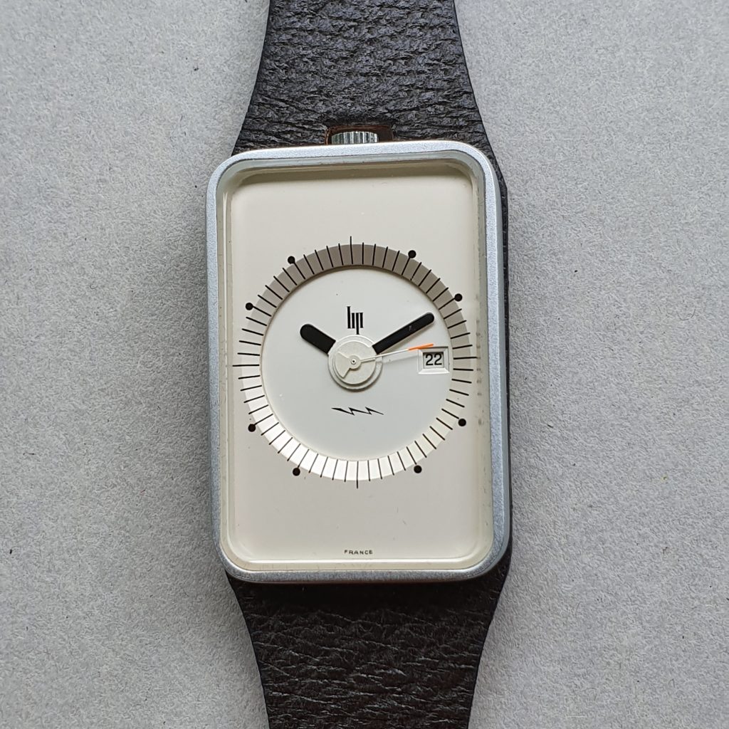 Lip Electric Rectangular Roger Tallon Ref. 43848 – imeasuretime