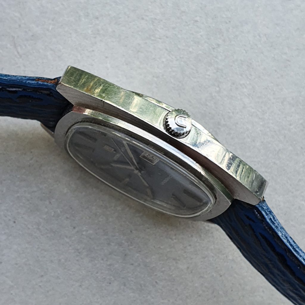 Universal Geneve Unisonic Blue – imeasuretime